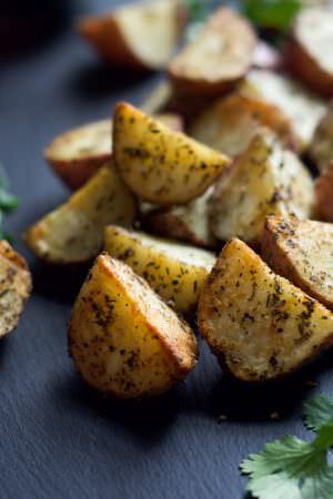 {Simple} Tuscan Oven Roasted Red Potatoes